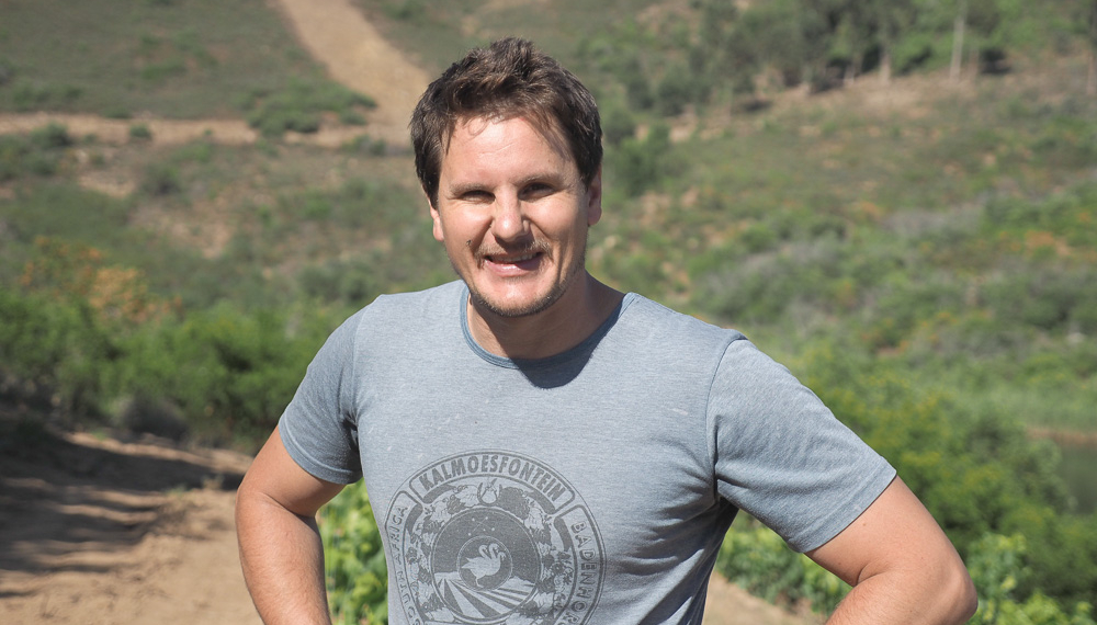 Jasper Wickens y su innovador proyecto vinícola Swerwer en Sudáfrica