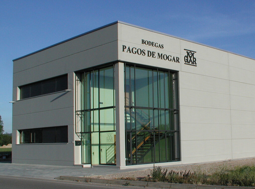 Pagos de Mogar: la pequeña bodega de Valbuena de Duero que arrasa con ...